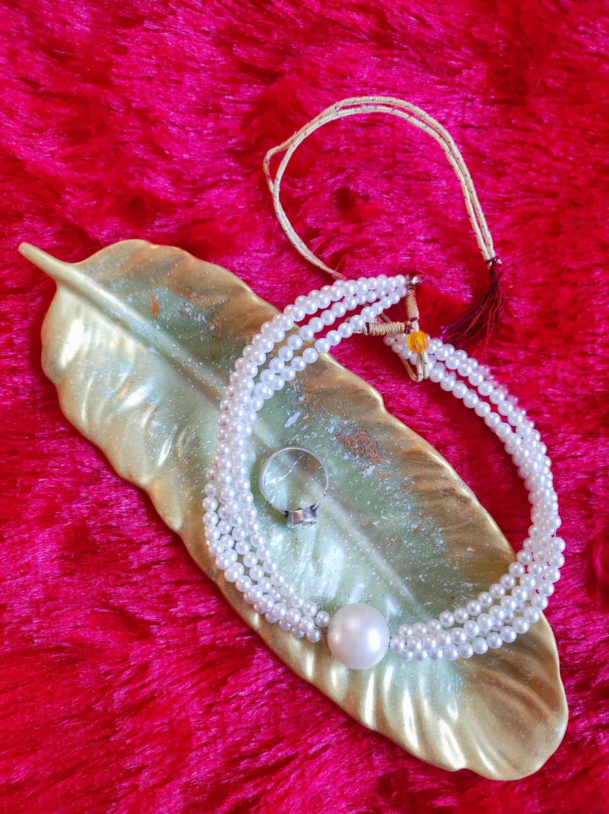 Leaf-Shaped Golden Handmade Jewellery Tray – Custom Wedding Showcase ...